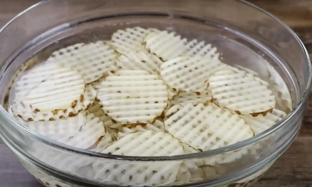 Waffle Fries Recipe - How to Make Waffle Fries - Soul Food Cooking